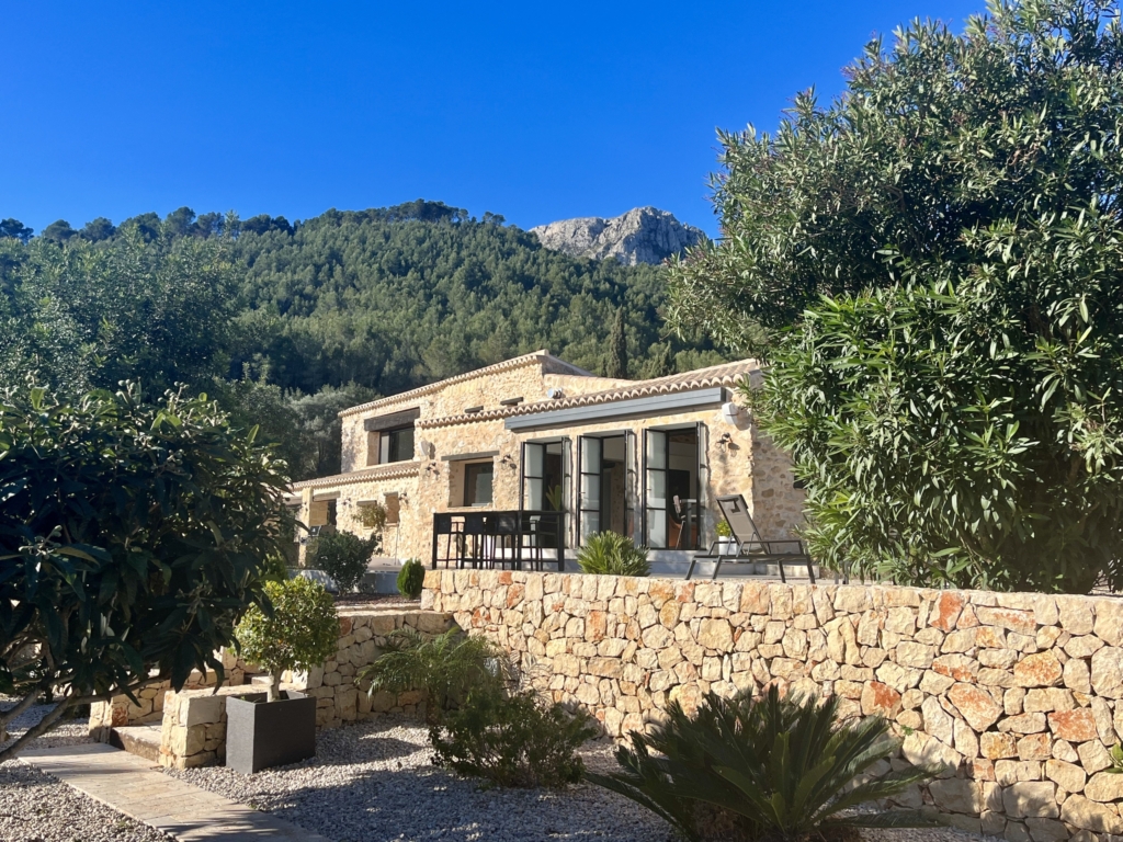 A vendre: Finca to be used as B&B or Wellness Center